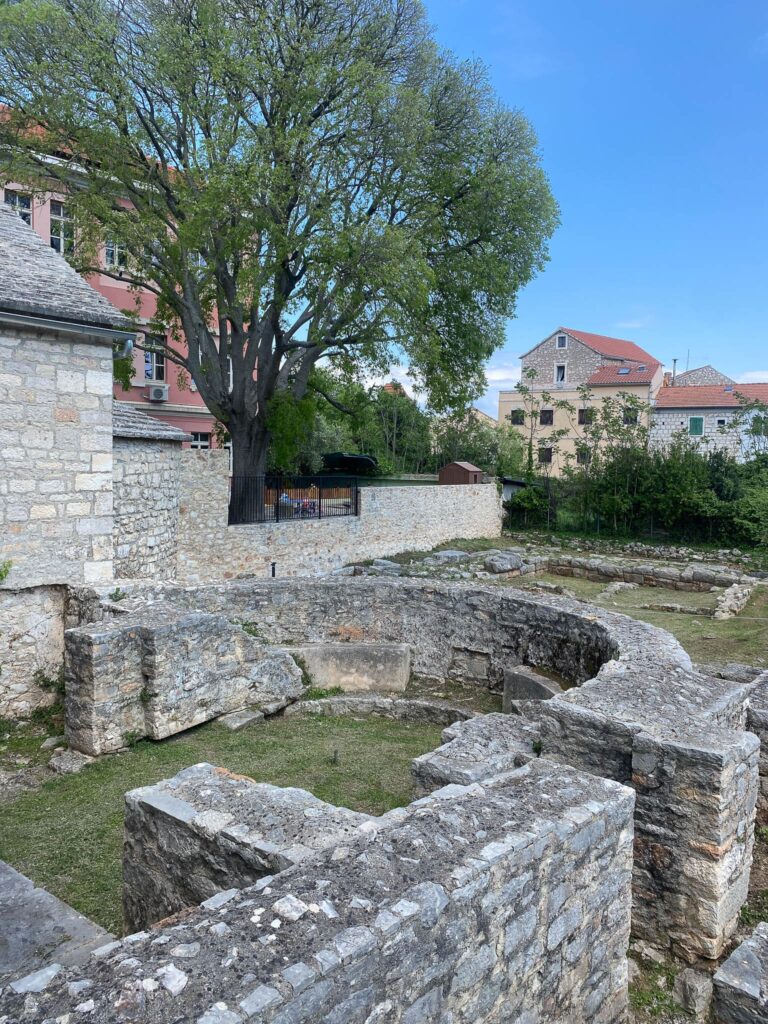 Two Days In Stari Grad – The Best Around - Travel To Exist